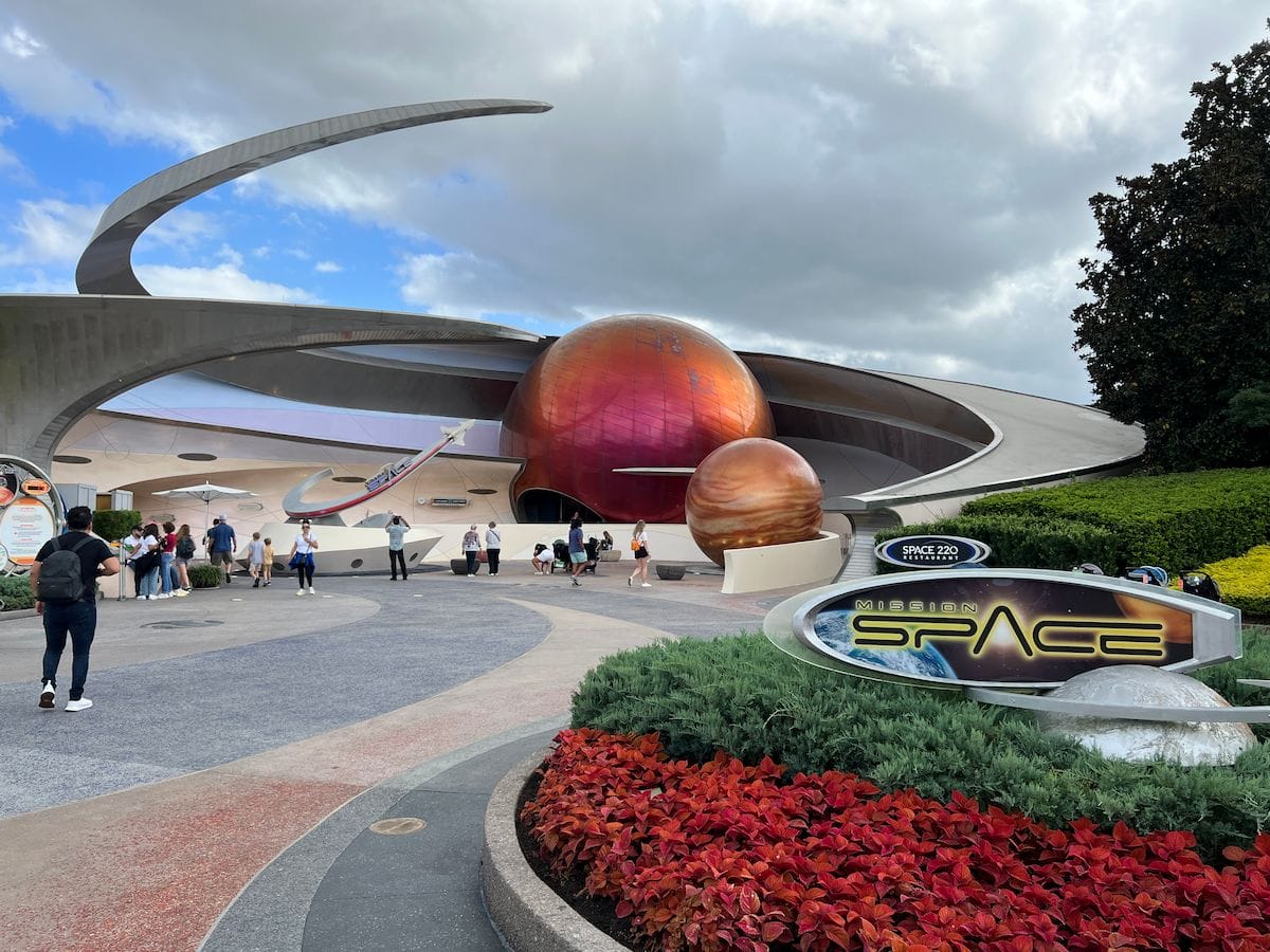 Your Essential Guide To The 7 Best EPCOT Rides - VitePresenta