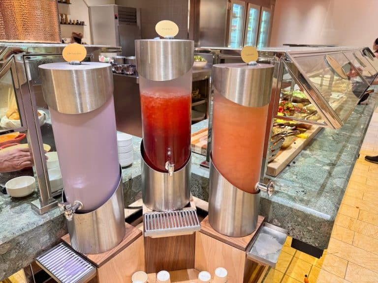 Ultimate Review Of The Famous Wynn Buffet Las Vegas - VitePresenta