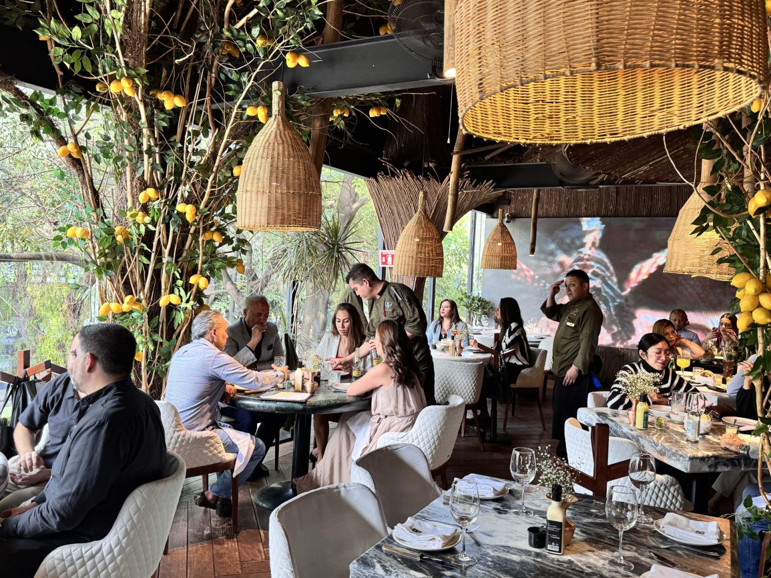 Beluga Mexico City: Polanco’s Amazing Seafood And Steak Restaurant ...